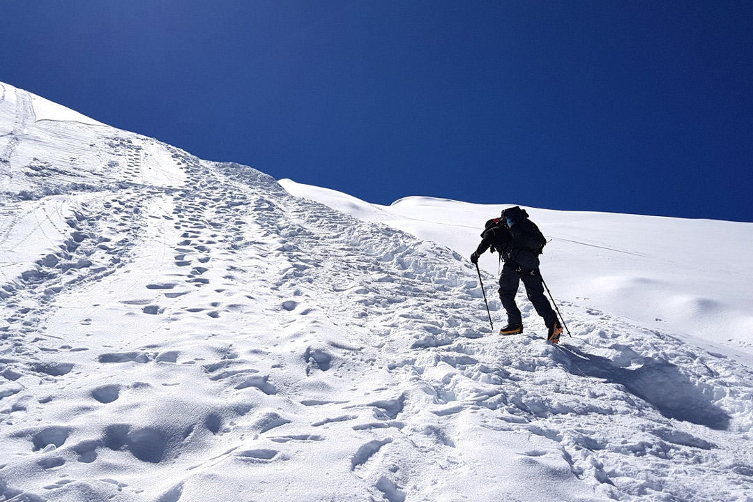 Mera And Island Peak Climbing With Ampu Lapcha Pass